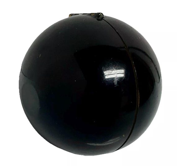 Vintage 8 Cue Ball Billiards Powder Compact Novelty W… - Gem