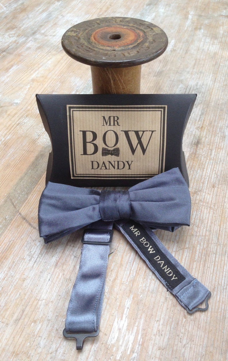 Dapper Bow Tie in Charcoal. Sumptuous 100% Silk With Satin - Etsy