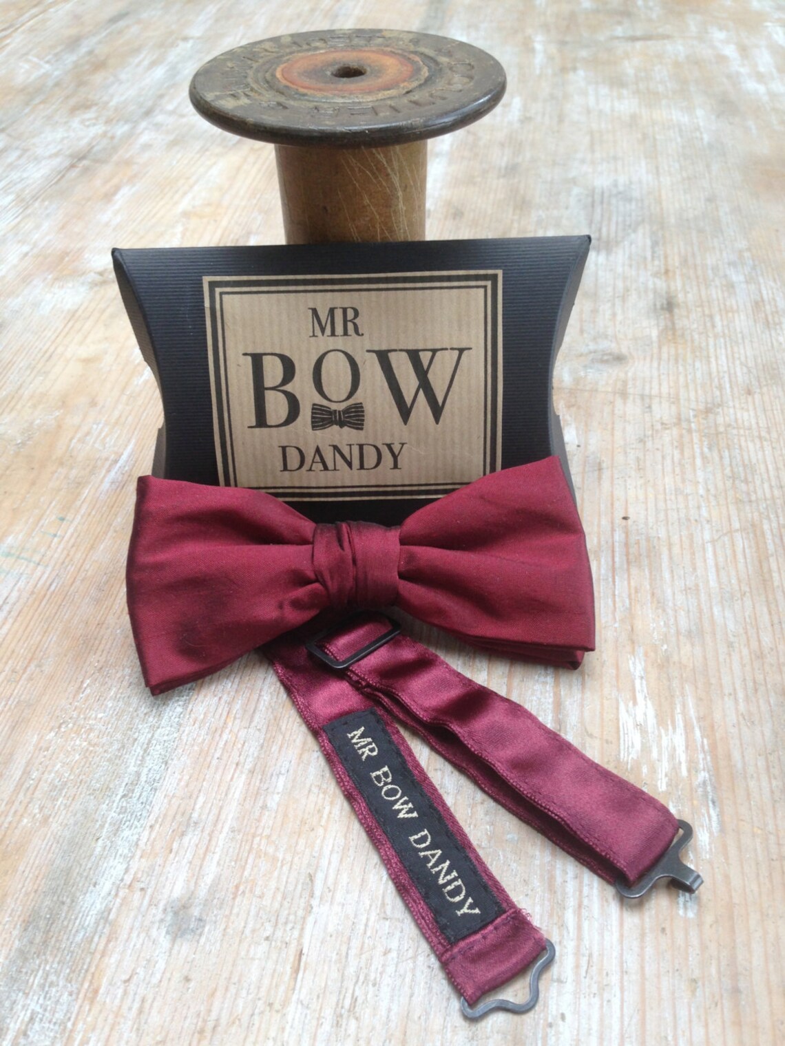 Dapper Bow Tie in Burgundy. Sumptuous 100% Silk With Satin - Etsy