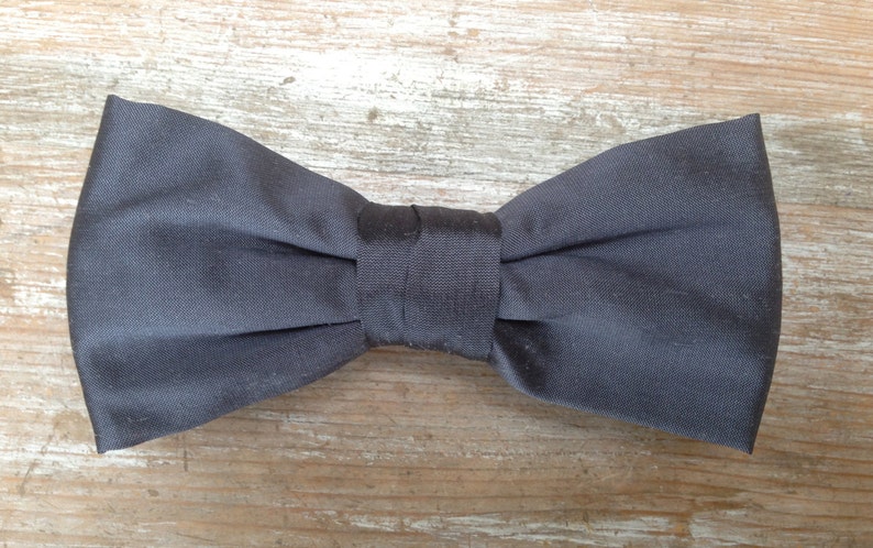 Dapper Bow Tie in Charcoal. Sumptuous 100% Silk With Satin - Etsy