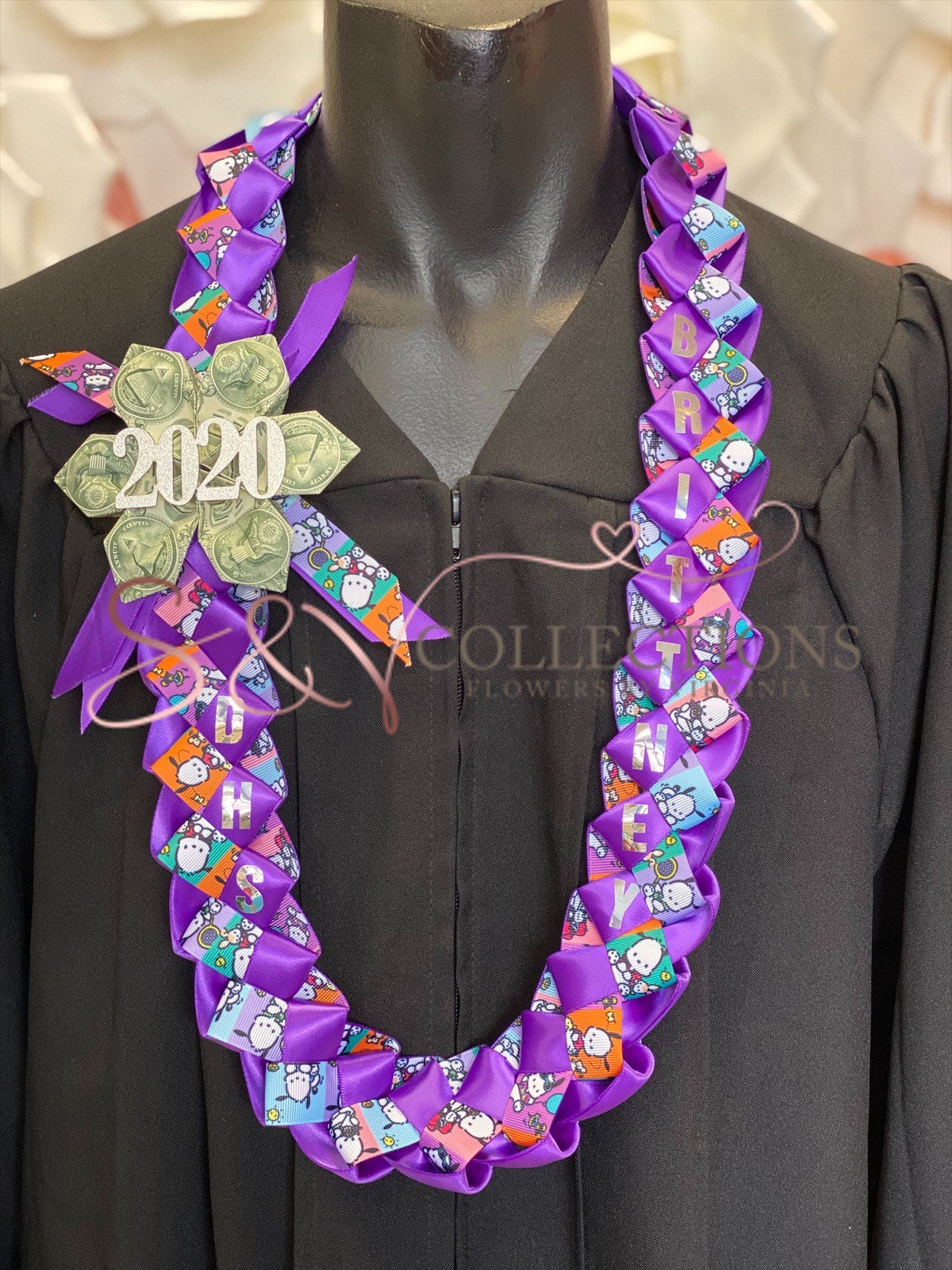 Cartoon Graduation money lei with personalized ribbon | Etsy