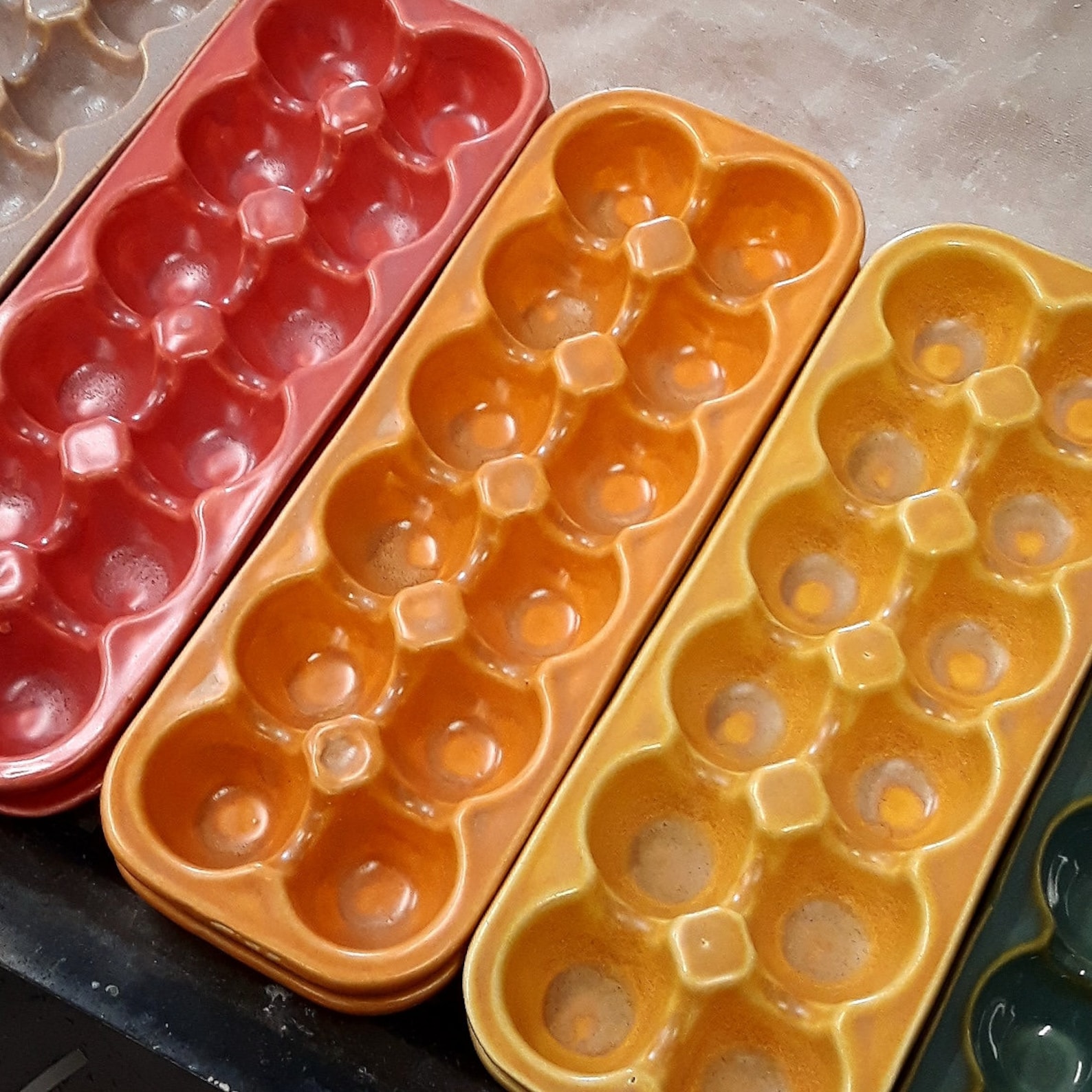 Ceramic Egg Tray - Etsy