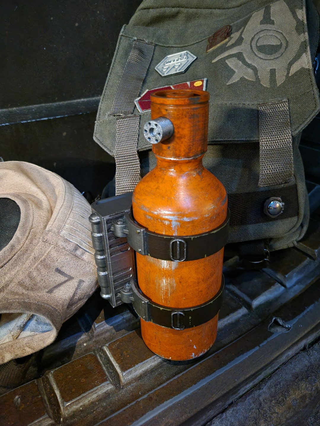 The Scrapper's Hydro Containment Unit (water Bottle)- Star Wars ...