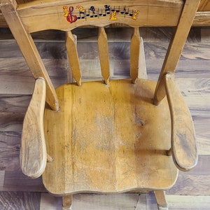 Vintage Williamsburg Musical Kids Wooden Rocking Chair With Musical Box ...