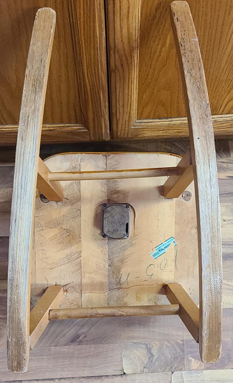 Vintage Williamsburg Musical Kids Wooden Rocking Chair With Musical Box ...