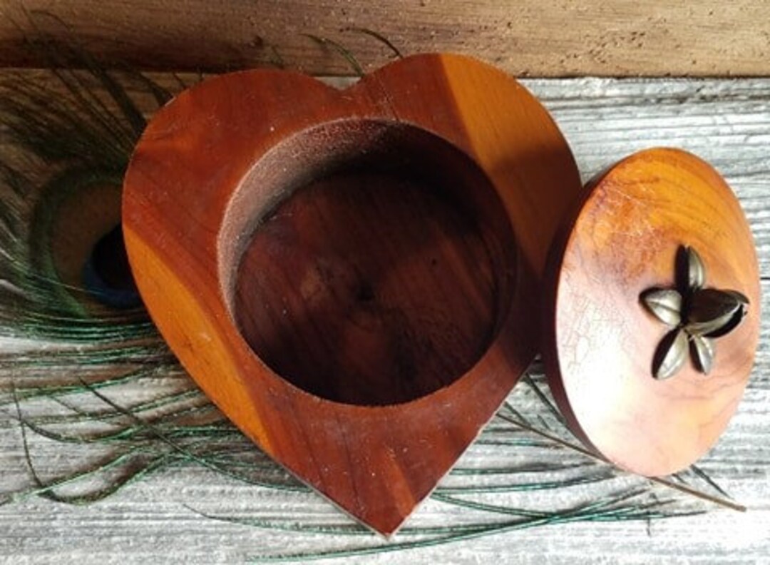 Vintage Heart Cedar Jewelry Box With Flower Handle - Etsy