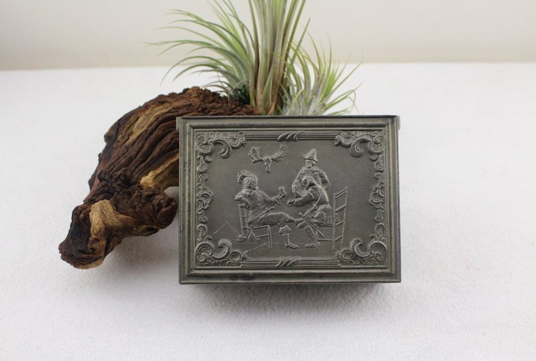 Tin Jewelry Box 50s Jewelry Box Tin Antique for Jewelry and All Kinds ...