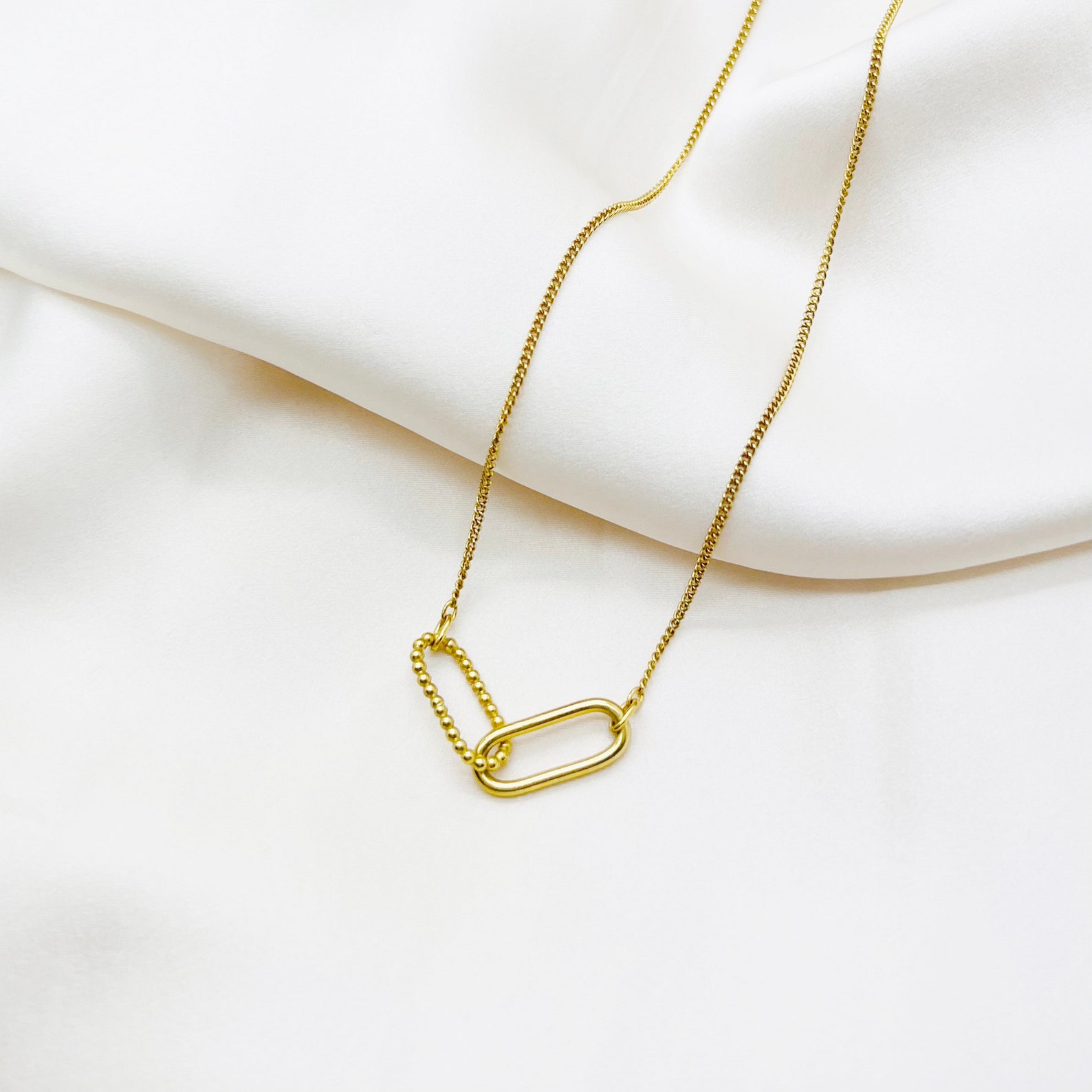 Gold Interlocking Oval Links Necklace - Etsy