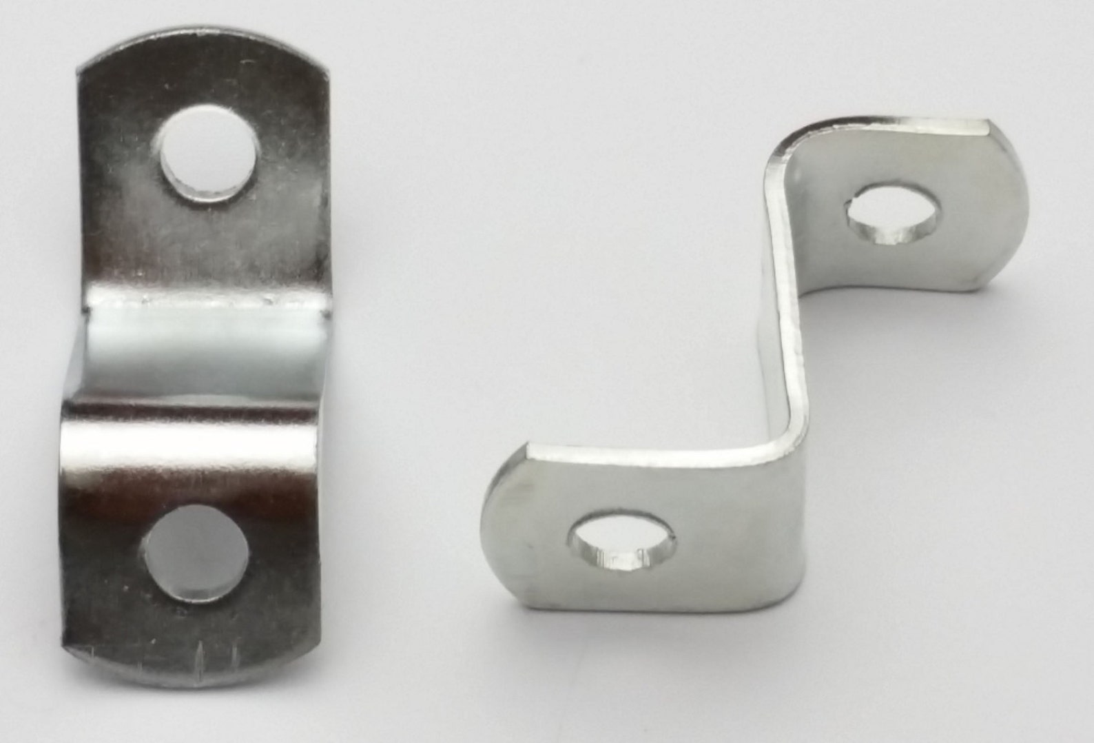 3/4 Inch Offset Clips for Canvas and Picture Framing. Screws Included ...