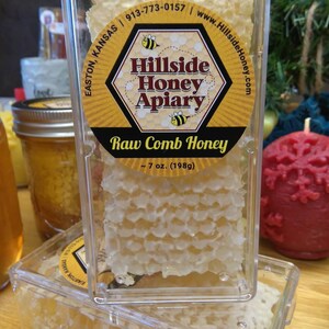 Raw Honey With Honeycomb Chunk Comb 10.5 Oz. Half Pint Mason - Etsy