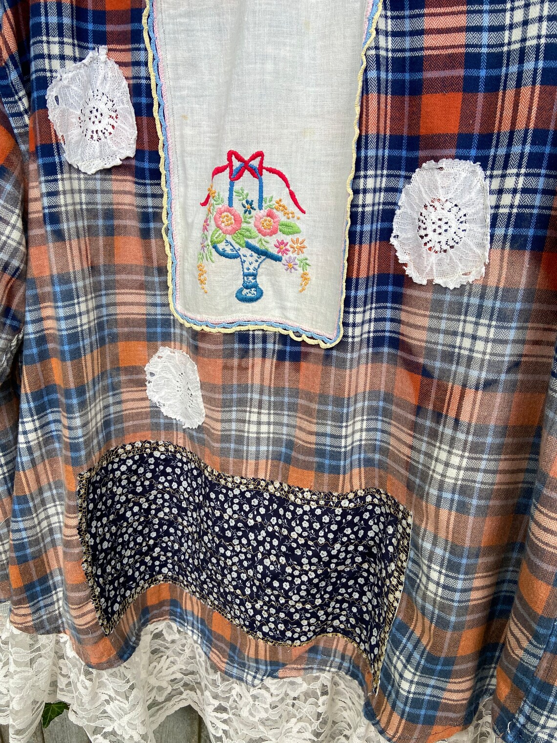 Izod Flannel Two Toned W Vintage Embroidery Lace Flounce Alice in ...