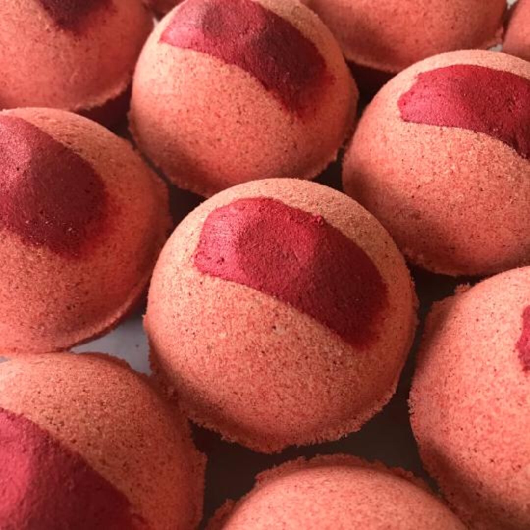 Adonis Bath Bomb | Men's Bath Bomb | Cologne Bath Fizz - Etsy