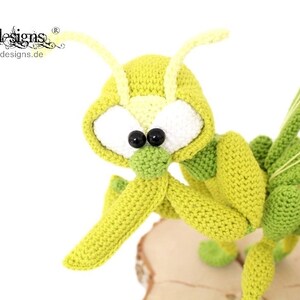 Praying Mantis - Crochet Pattern by Mala Designs ® - Etsy