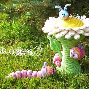 Daisy With Caterpillars, Crochet Pattern - Etsy
