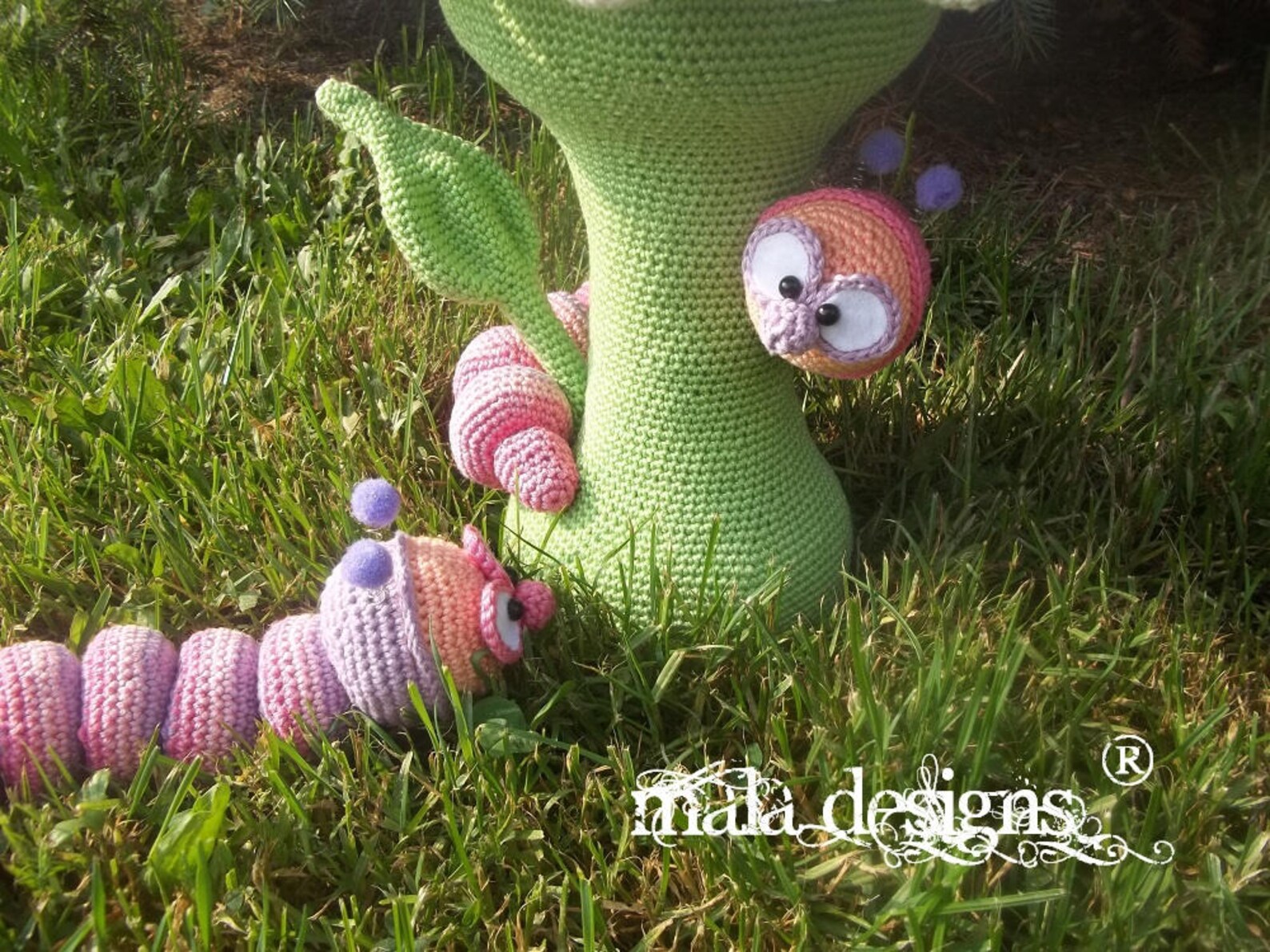 Daisy With Caterpillars Crochet Pattern | Etsy