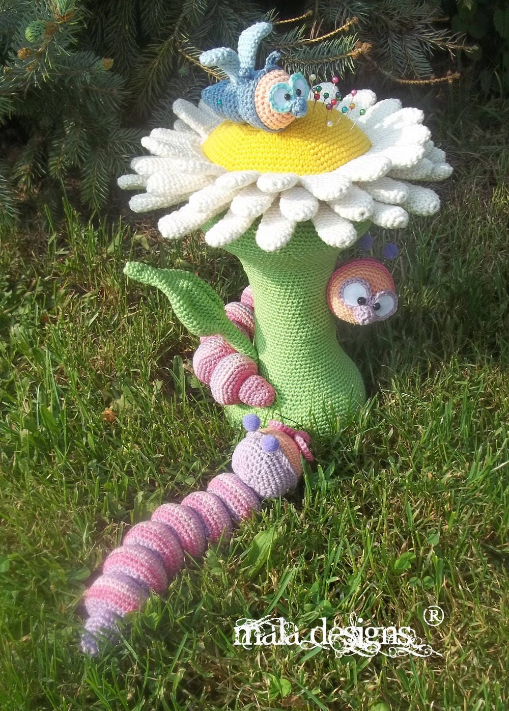 Daisy With Caterpillars Crochet Pattern | Etsy
