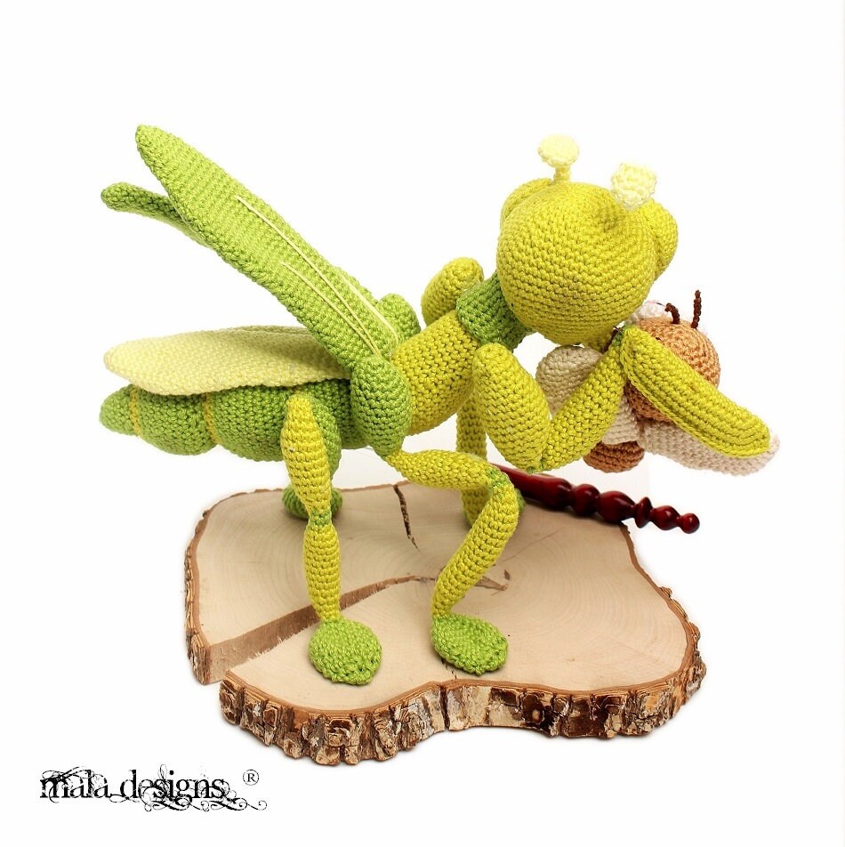 Praying Mantis - Crochet Pattern by Mala Designs ® - Etsy