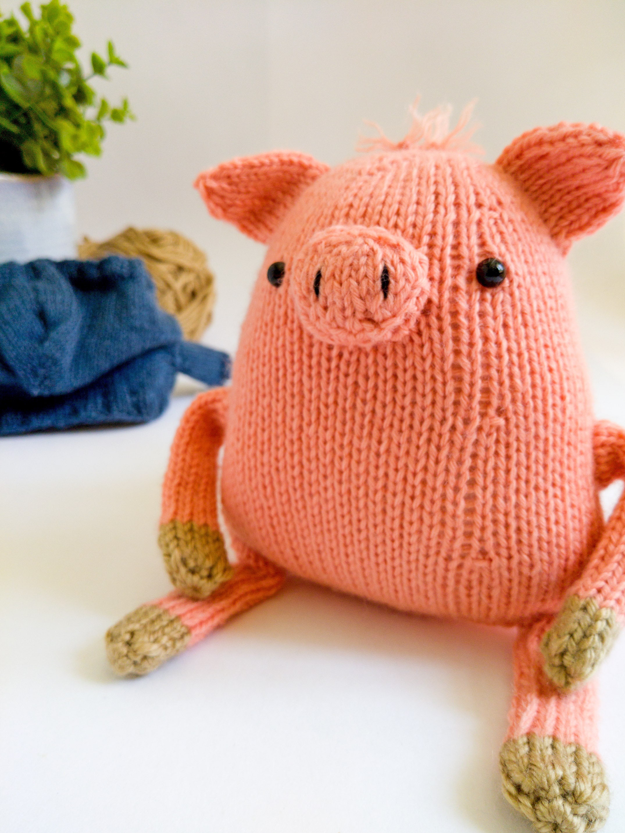 Pig Knitting Pattern, Amigurumi Knitted Piggy in a Hoodie, Soft Toy ...