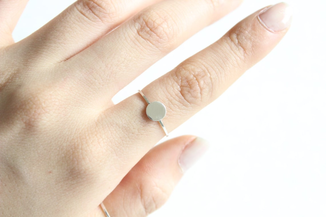 Tiny Circle Ring // Sterling Silver or 14k Gold Filled Ring | Etsy