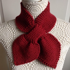 Miss Marple Hand Knitted 1940s Vintage Style Ascot Scarf, Red Alpaca ...