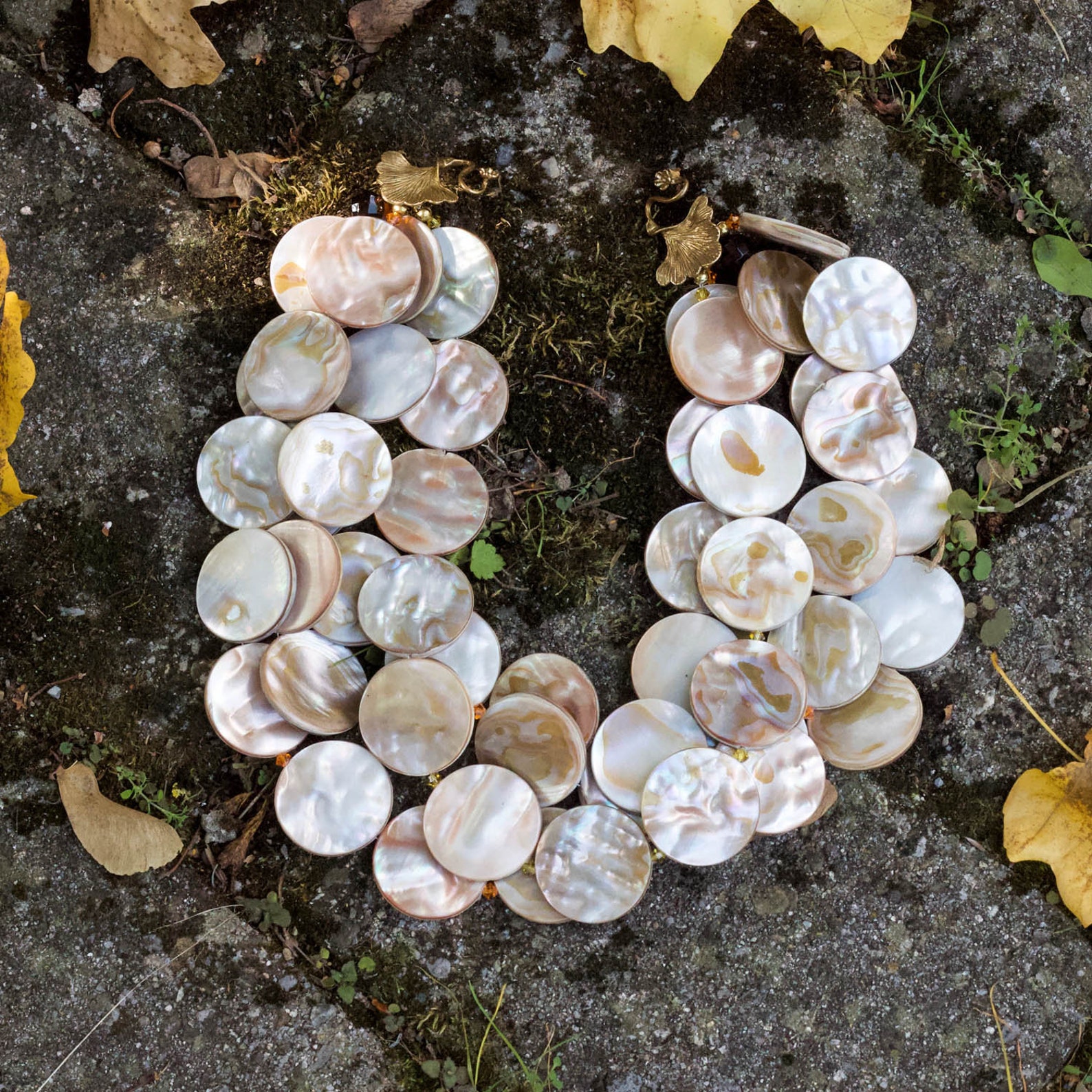 A Stunning Bib Necklace, Exclusive Gorgeous Choker, Shell Bib Necklace ...