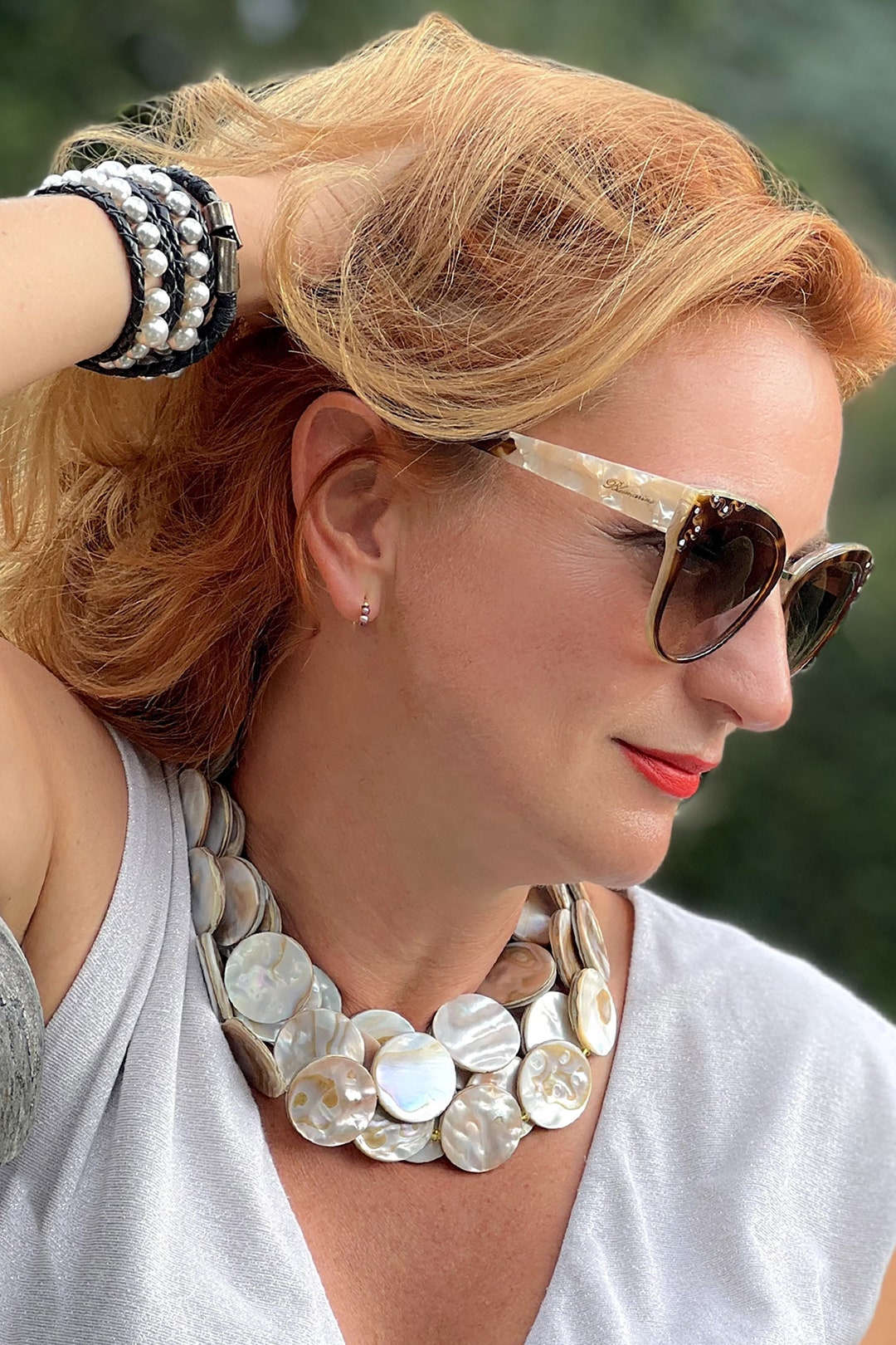 A Stunning Bib Necklace, Exclusive Gorgeous Choker, Shell Bib Necklace ...