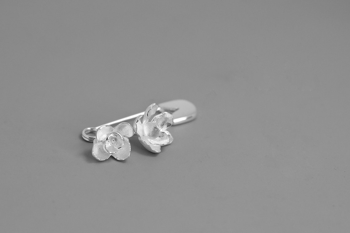 Jasmine Flower Charm Brooch-sterling Silver Safety Pin Blossom - Etsy