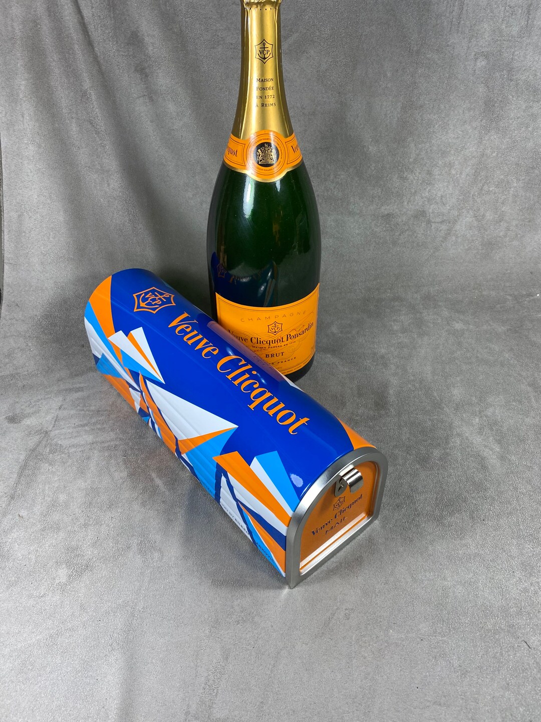 Veuve Clicquot Metal Box Shaped Letter US for Bottle of Champagne ...