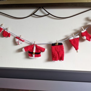 Santa's Washing Line hand Knitted Christmas Garland - Etsy
