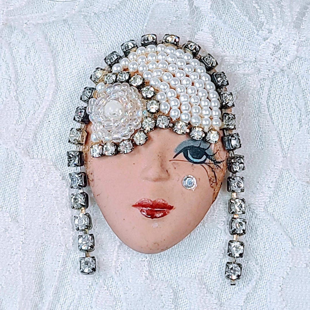 Vintage Handmade Flapper Brooch: Rhinestone Art Deco Showgirl Pin - Etsy