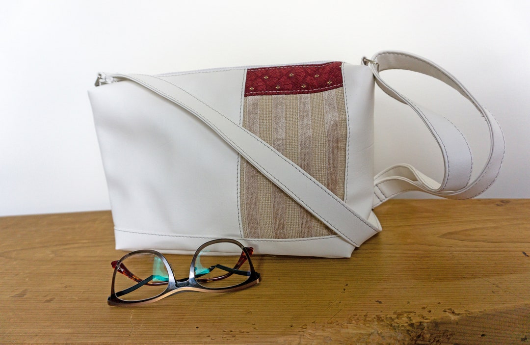 False Leather Handbags With an Adjustable Shoulder Strap and Interior ...