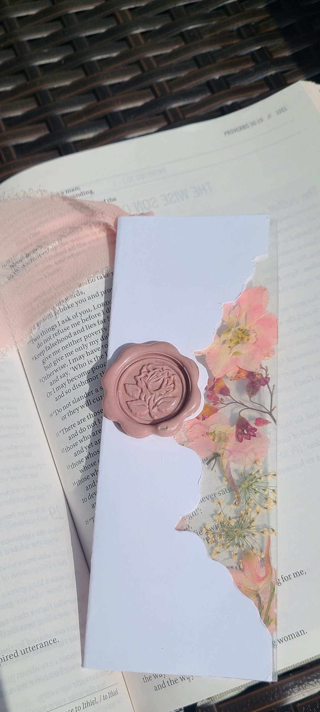 Dried Flower Bookmark, Wax Seal Bookmark, Gift for Readers, Bookish ...