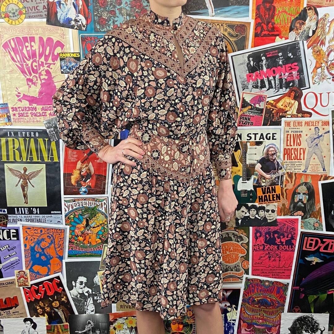 Vintage Women's 70s Brown Floral Foxy Lady Long Sleeve Boho Western ...