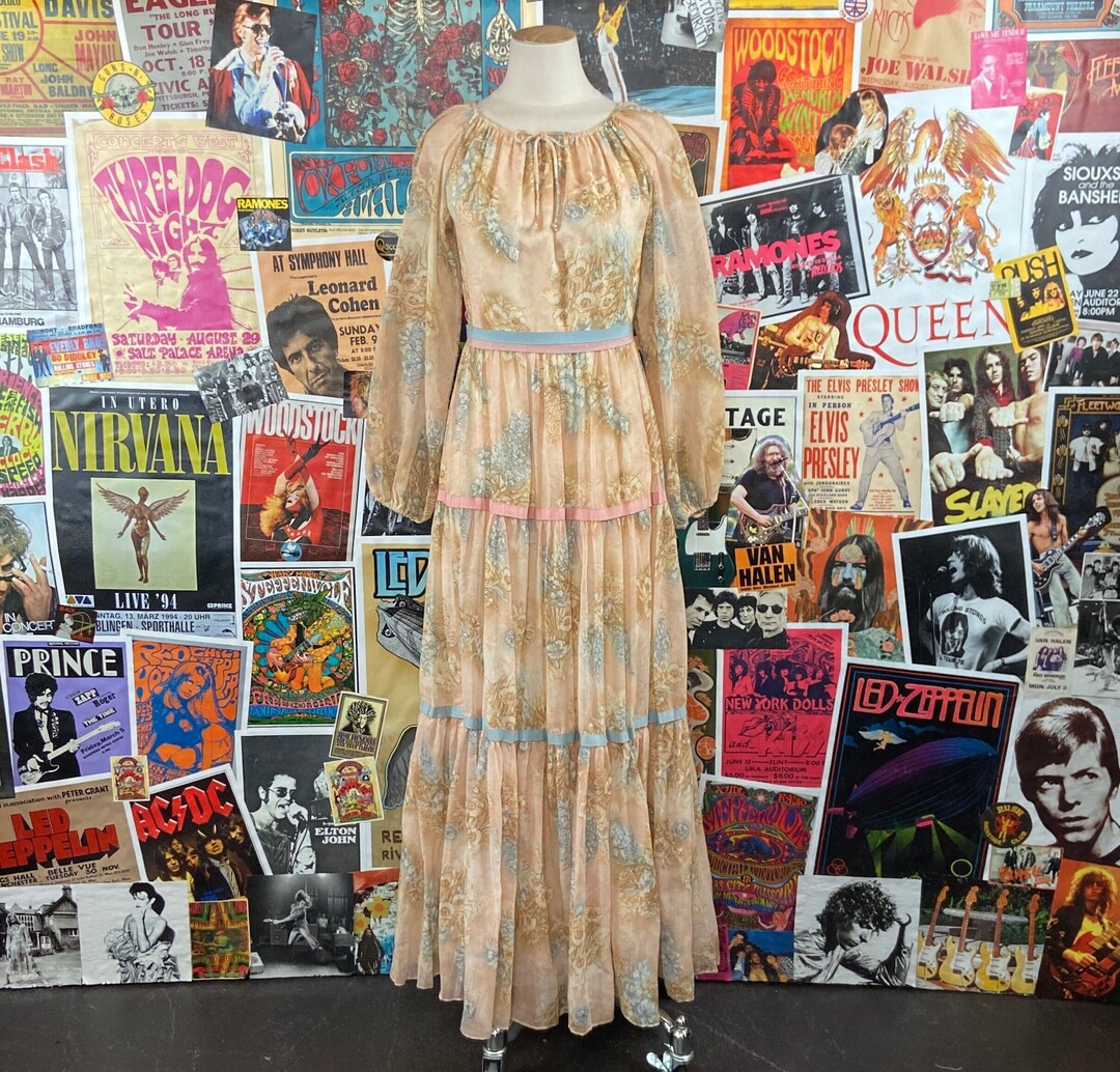 Vintage Women's 70s Peach Pastel Floral Print Ribbon Long Sheer Sleeve ...