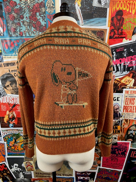 Vintage 70s Snoopy Peanuts Rah Rah School Rally Pop A… - Gem