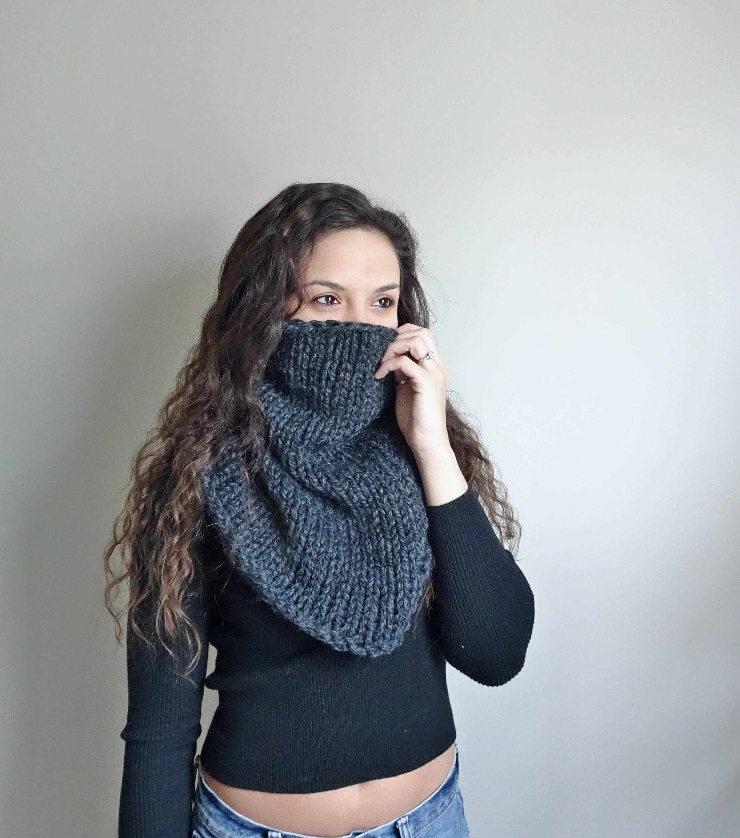KNITTING PATTERN • Fitted Knit Cowl Pattern • Fitted Infinity Scarf ...