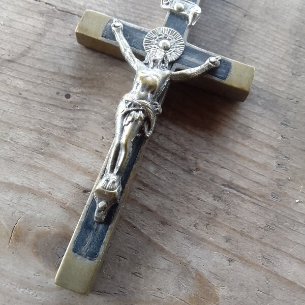 Unique Crucifix - Etsy