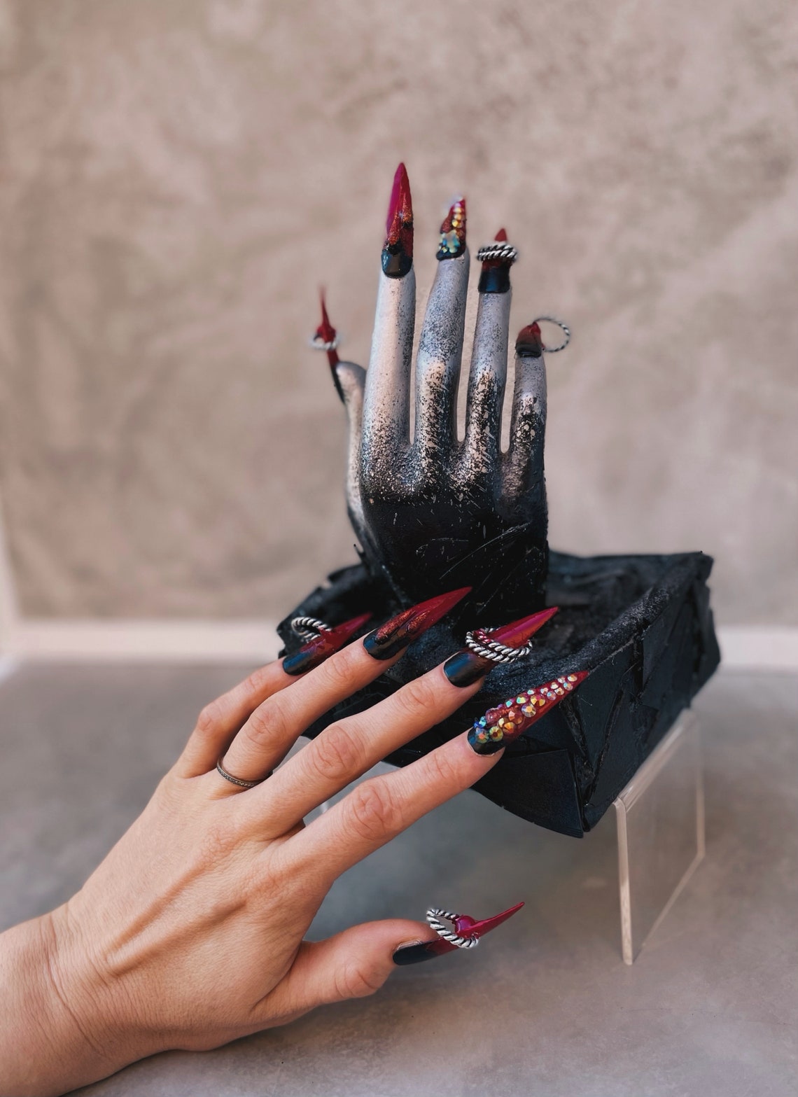 Vampire Nail Art,press on Nails, Morticia Adams Nails, Avant Garde ...