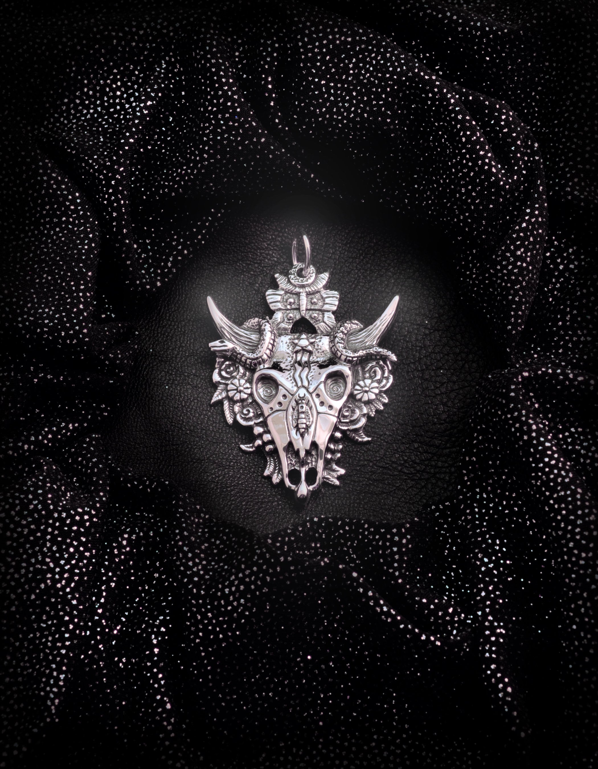 Bucrania, the Horns of Consecration Talisman - Minoan Bull & Bee ...