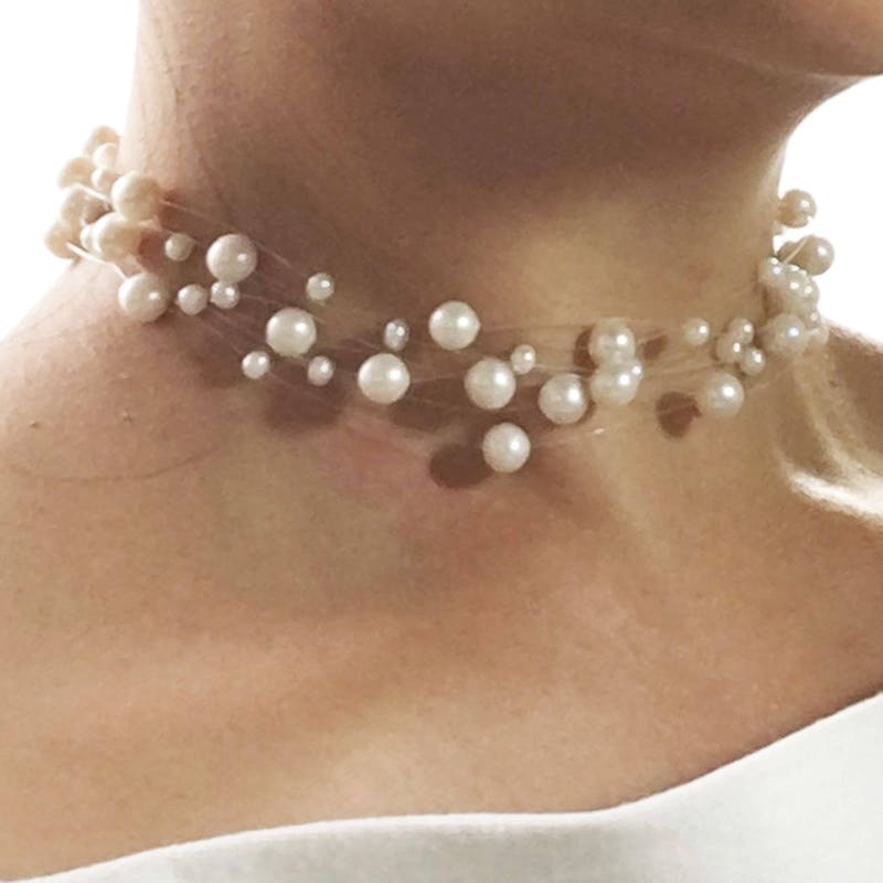 Floating Pearl Necklace - Etsy