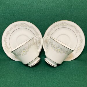 NORITAKE DONEGAL Pair of Daisy Pattern Teacups - Etsy