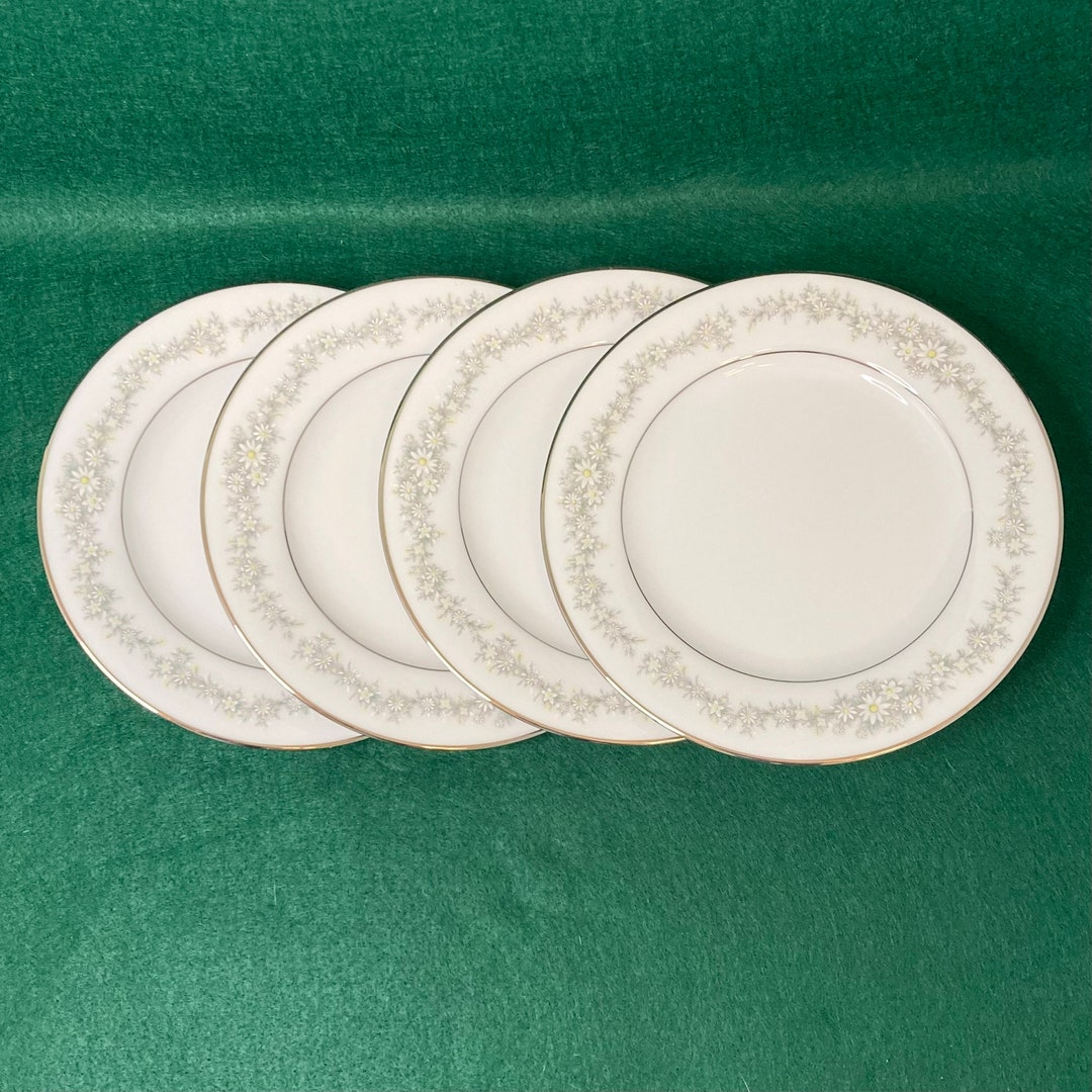 NORITAKE DONEGAL BREAD Plates Set of 4 Daisy Pattern Plates - Etsy