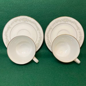 NORITAKE DONEGAL Pair of Daisy Pattern Teacups - Etsy