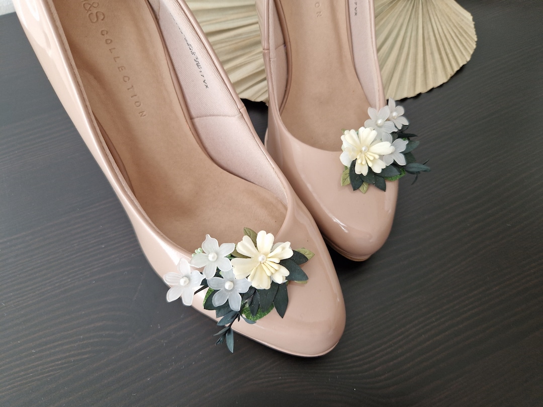 WHITE Flower Shoe Clips, Wedding Shoes, Floral Shoe Clip, Love Gifts ...
