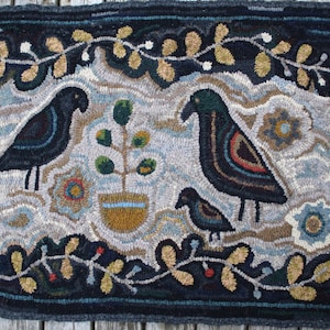 Primitive Hooked Rug Hooking Pattern Crows Seven for a Secret (not the ...