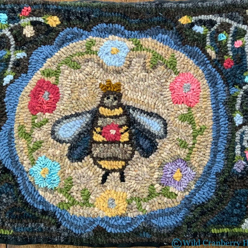 Queen Bee Rug - Etsy