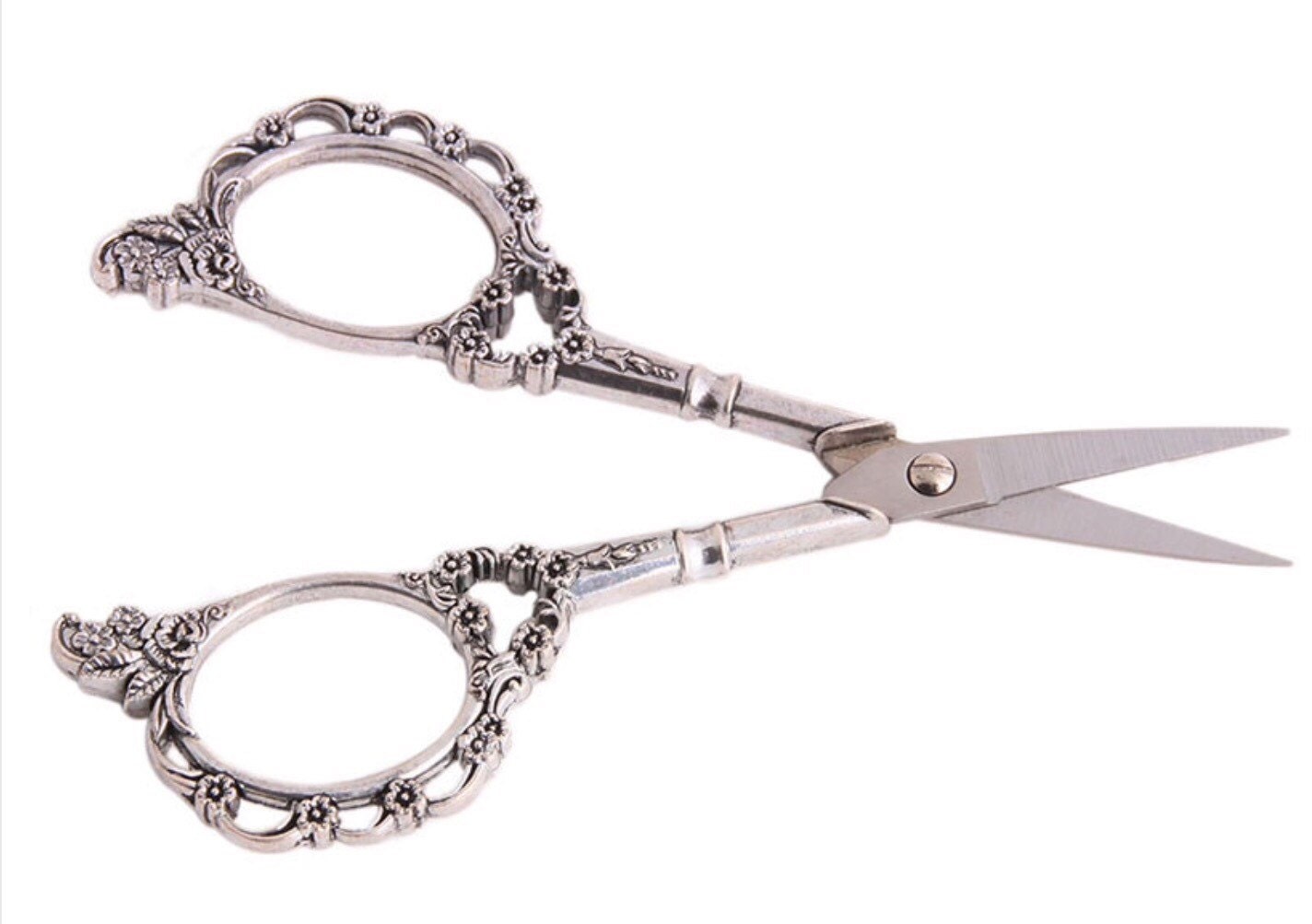 Classic European Scissors Vintage Floral Pattern Seemstress | Etsy