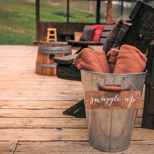 Snuggle up Sign Wedding Favors Sign Wedding Shawl Sign - Etsy