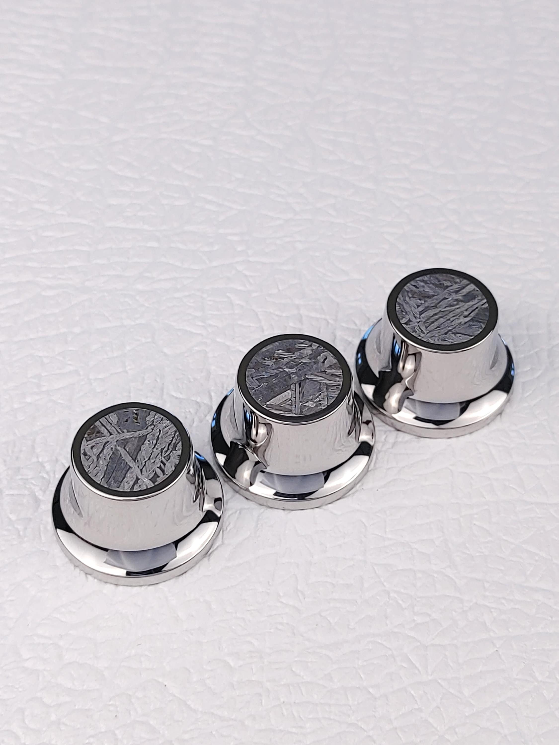 Custom Guitar Knob Set With Muonionalusta Meteorite Inlay in Solid Stainless Steel - Etsy