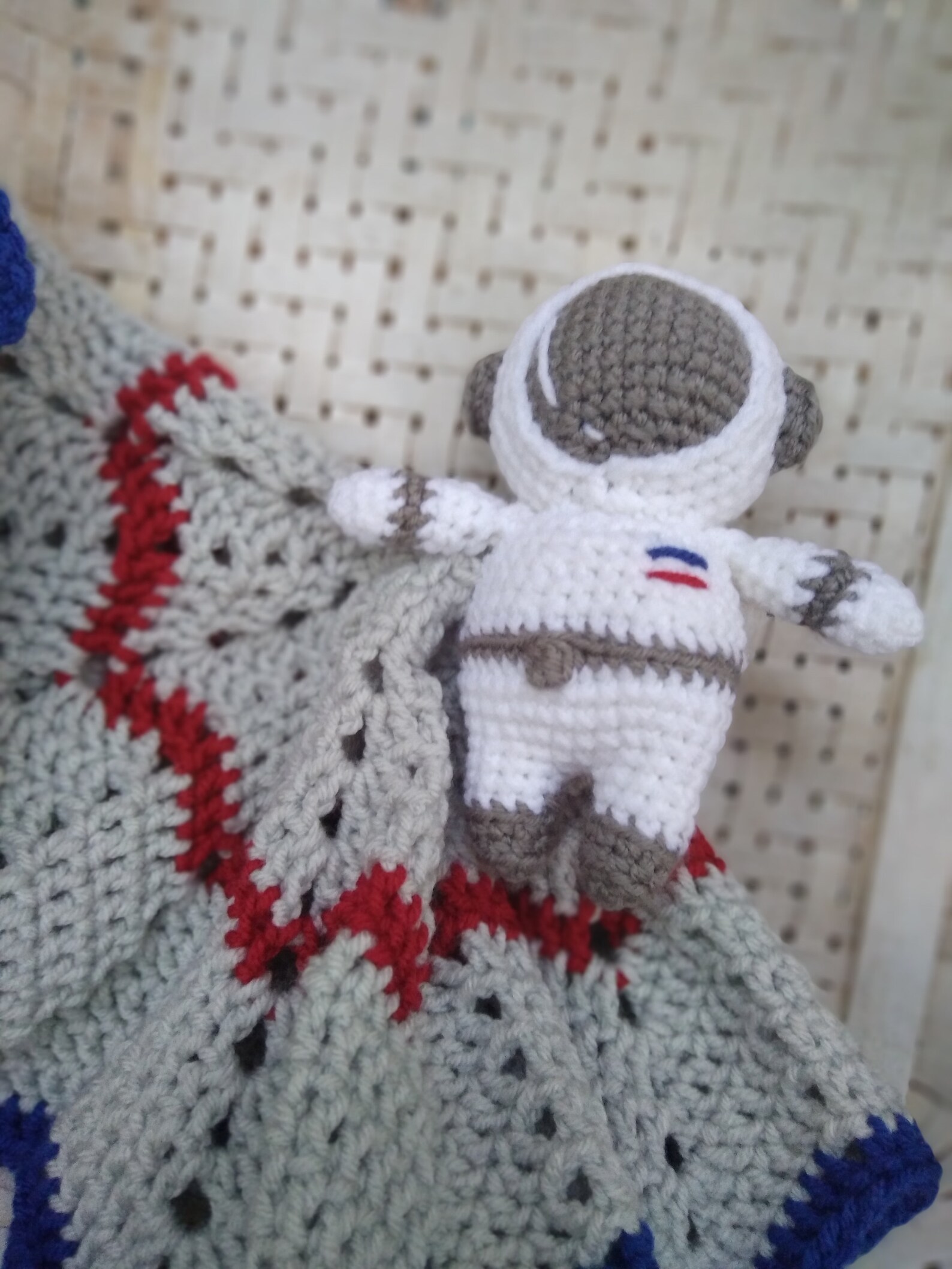 Crocheted Star Astronaut Space Baby Blanket, Baby Knit Astronaut Cuddle ...